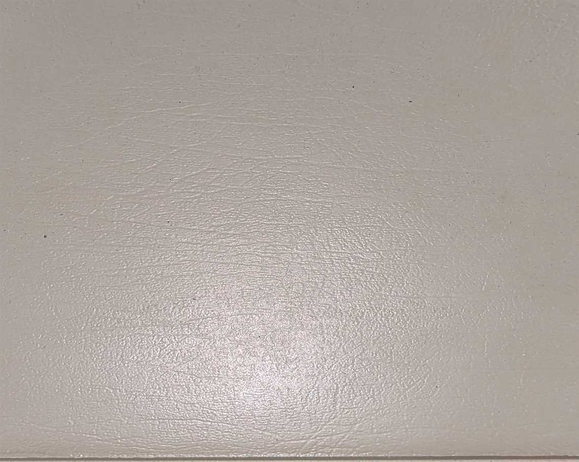 Italian Resin 3mm Beige with Leather Grain 58cm x 106cm